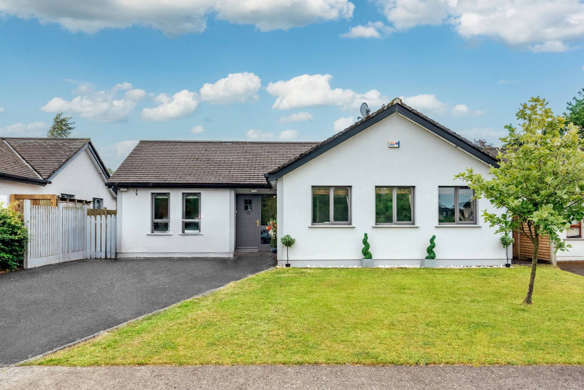 ‘Superb’ detached 4-bed bungalow in south Kildare - Life - Kildare ...