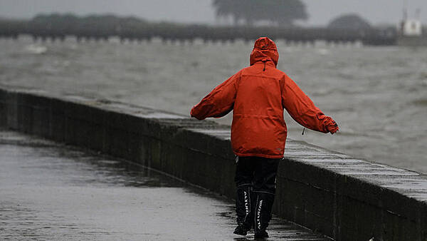 Met Éireann issues orange and yellow rain warnings - News - Kildare ...